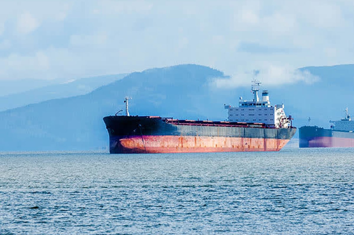 Modest economic hit, major inflation headache: Oxford models oil supply ...