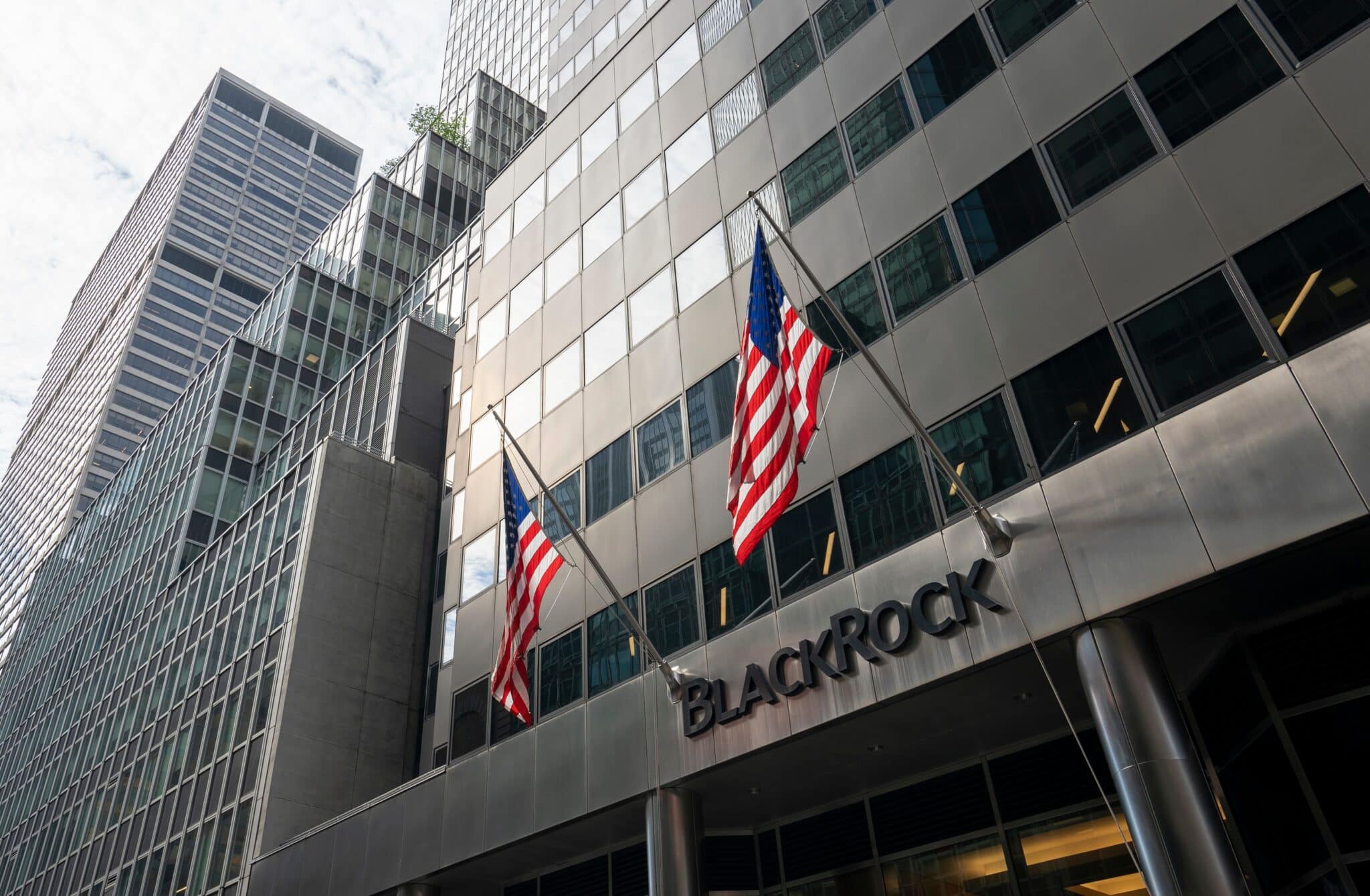 BlackRock lifts risk on ‘tangible’ Middle East progress, earnings ...